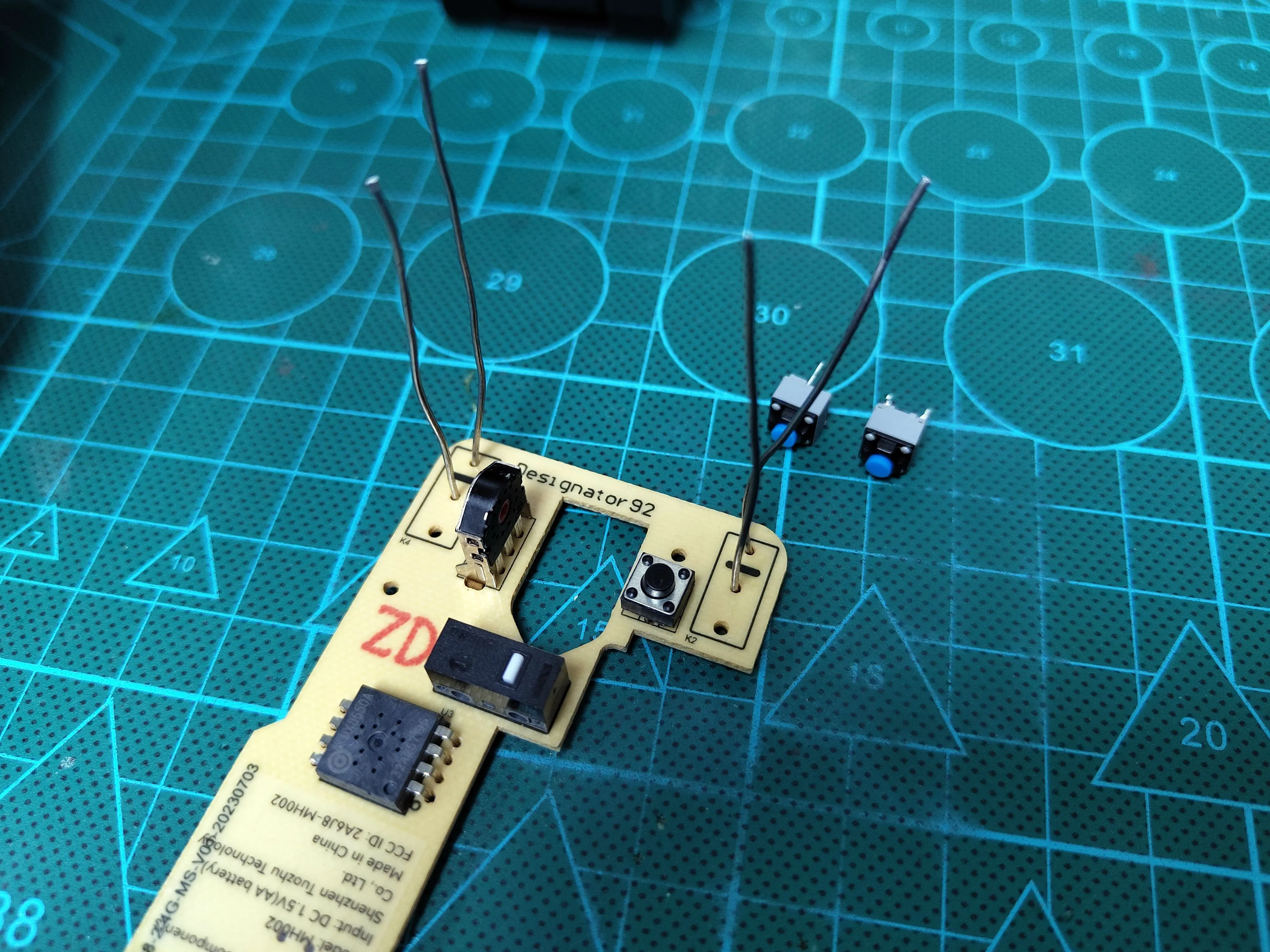 Retro Mouse with Hot-swappable Switches - Free 3D Print Model - MakerWorld