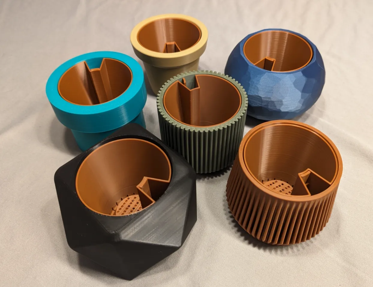 Planter Thwomp Super Mario Self-Watering 3"/75mm by anselor - MakerWorld