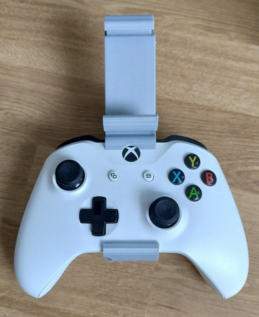 Xbox Controller Phone Mount for Narrow/Thick Phone Remixed by gArtur0 ...