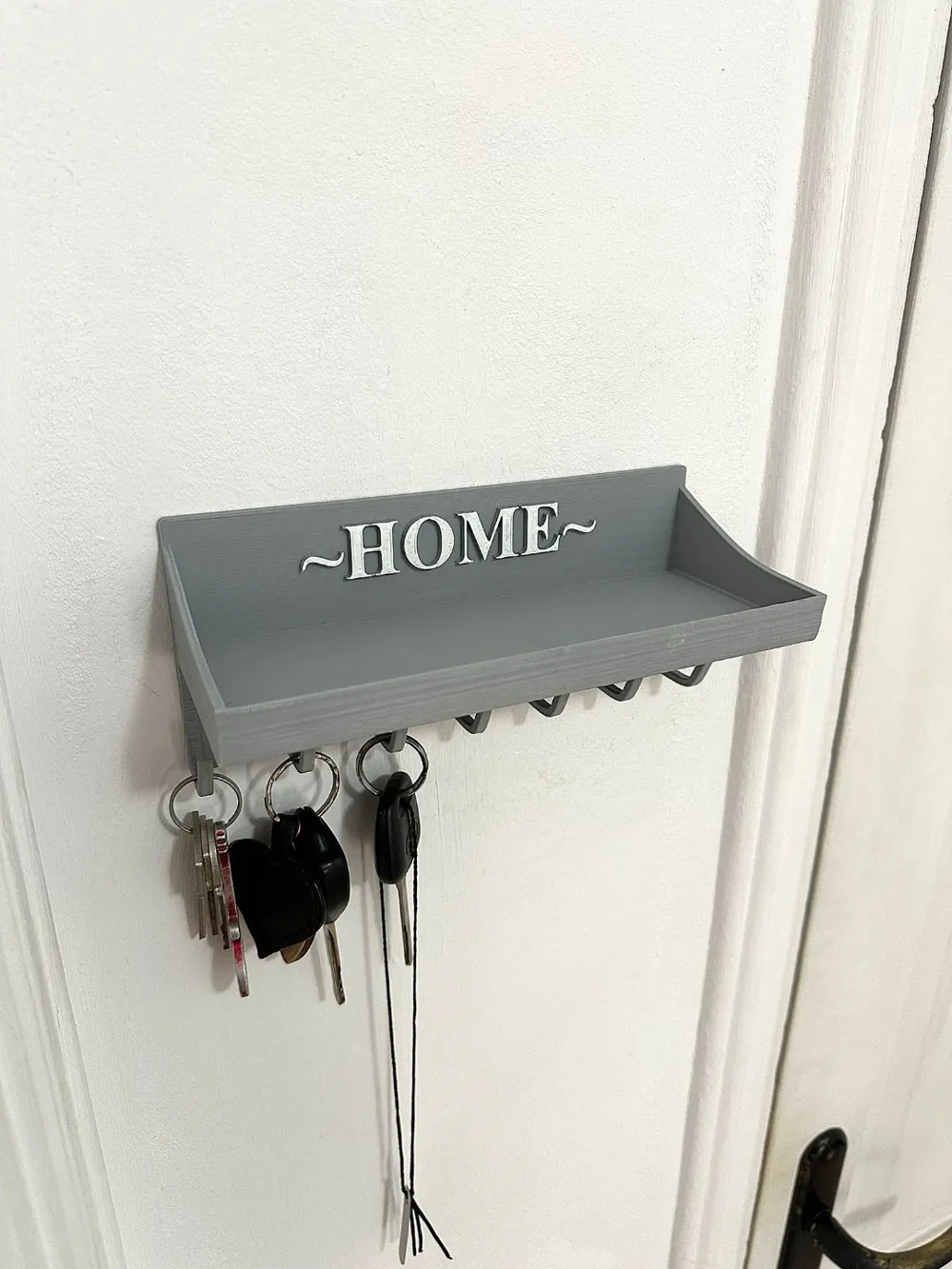 Key hanger with shelf - Free 3D Print Model - MakerWorld