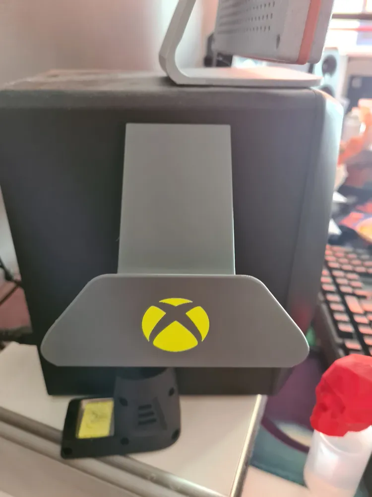 Wall Mount XBox One Controller Bracket MMU remix Remixed by DjJoris ...