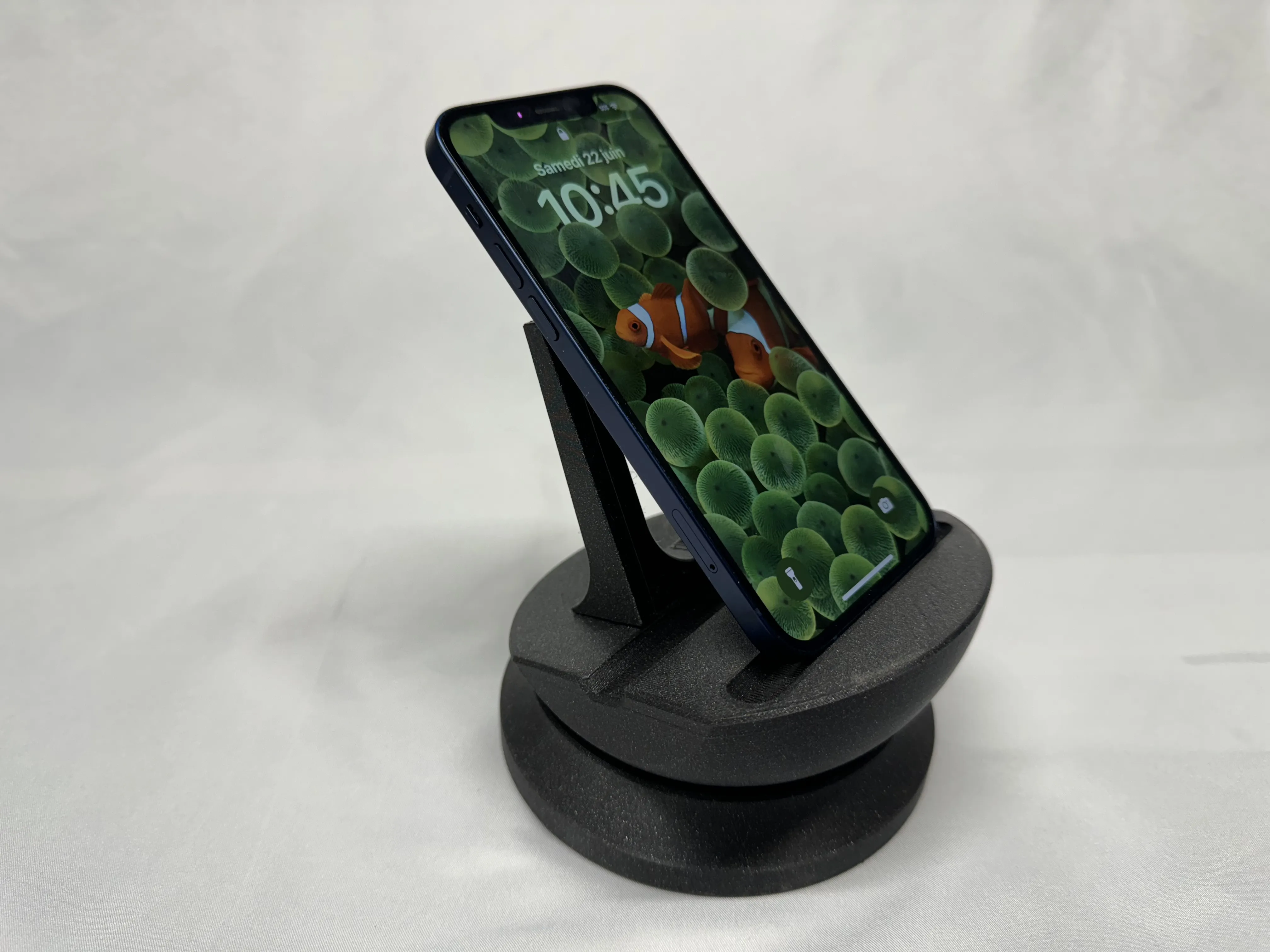 Swivel Phone Stand - Free 3D Print Model - MakerWorld