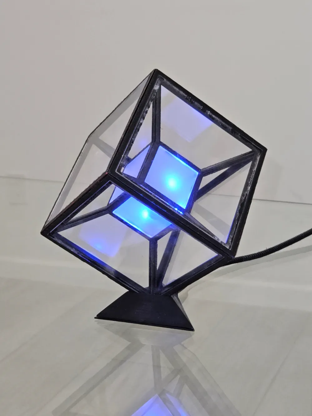 Tesseract Light by sainventions - MakerWorld