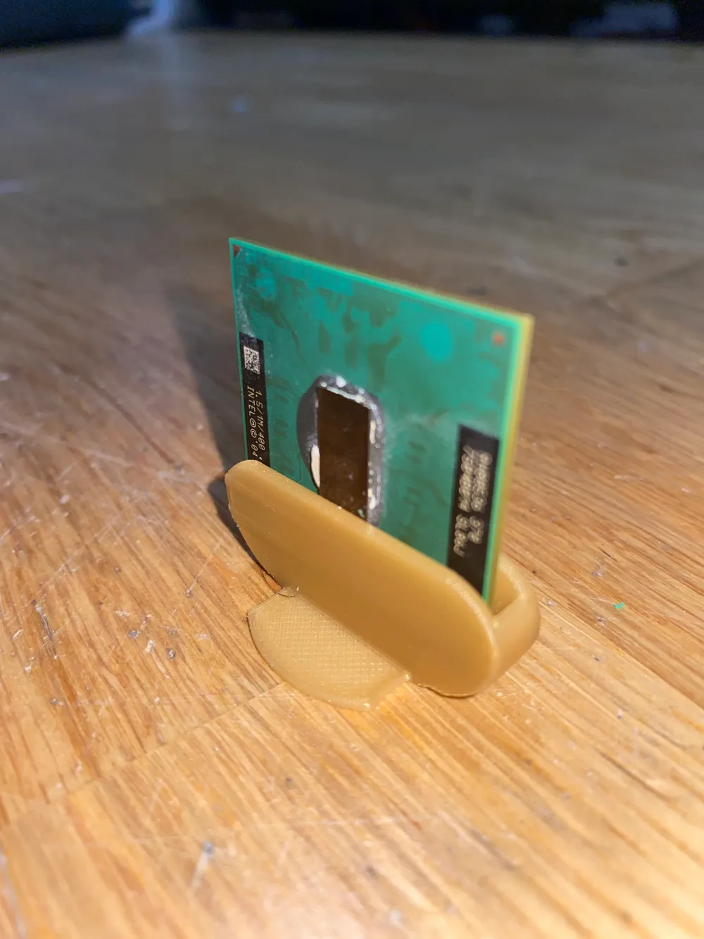 CPU display stand by Mitra - MakerWorld