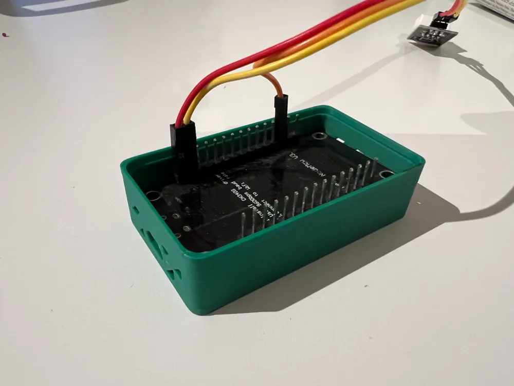 NodeMCU + DHT22 Case for Jumper Wires Remixed by MoePrintz - MakerWorld