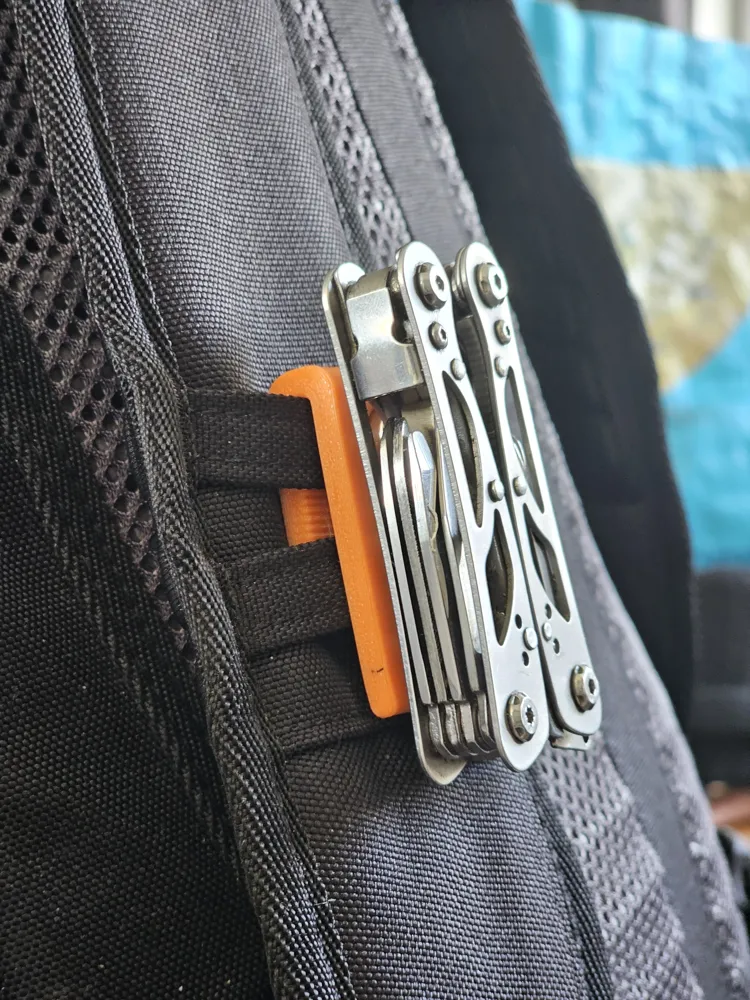 Universal Magnetic Backpack Clip by Magmabow MakerWorld: Download Free ...