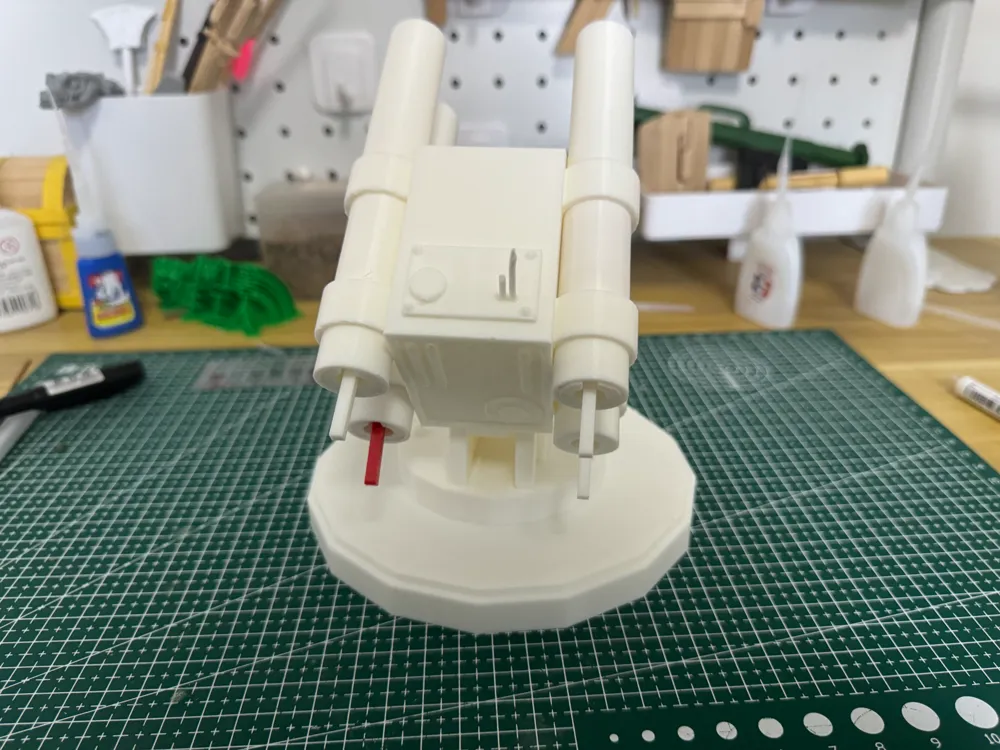 Multi-tube rocket launcher pen holder by 小红薯手工人 - MakerWorld
