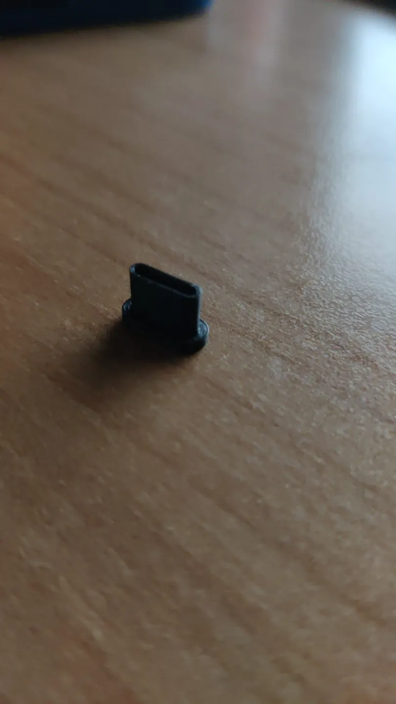 USB C dust cover by Island3D - MakerWorld