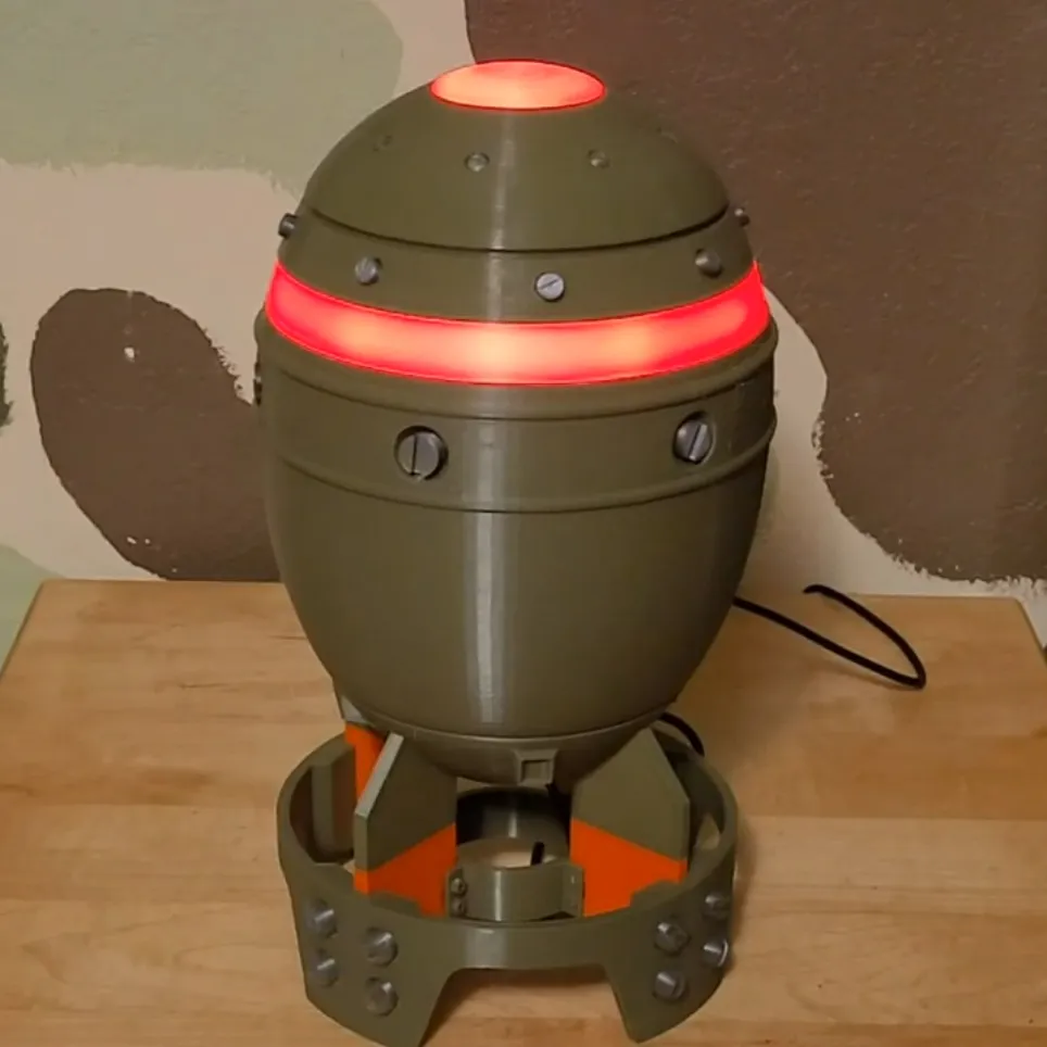 Mini Nuke 1:1 Scale Replica, Pot, Stash, & Light by TheAtomicSoul ...