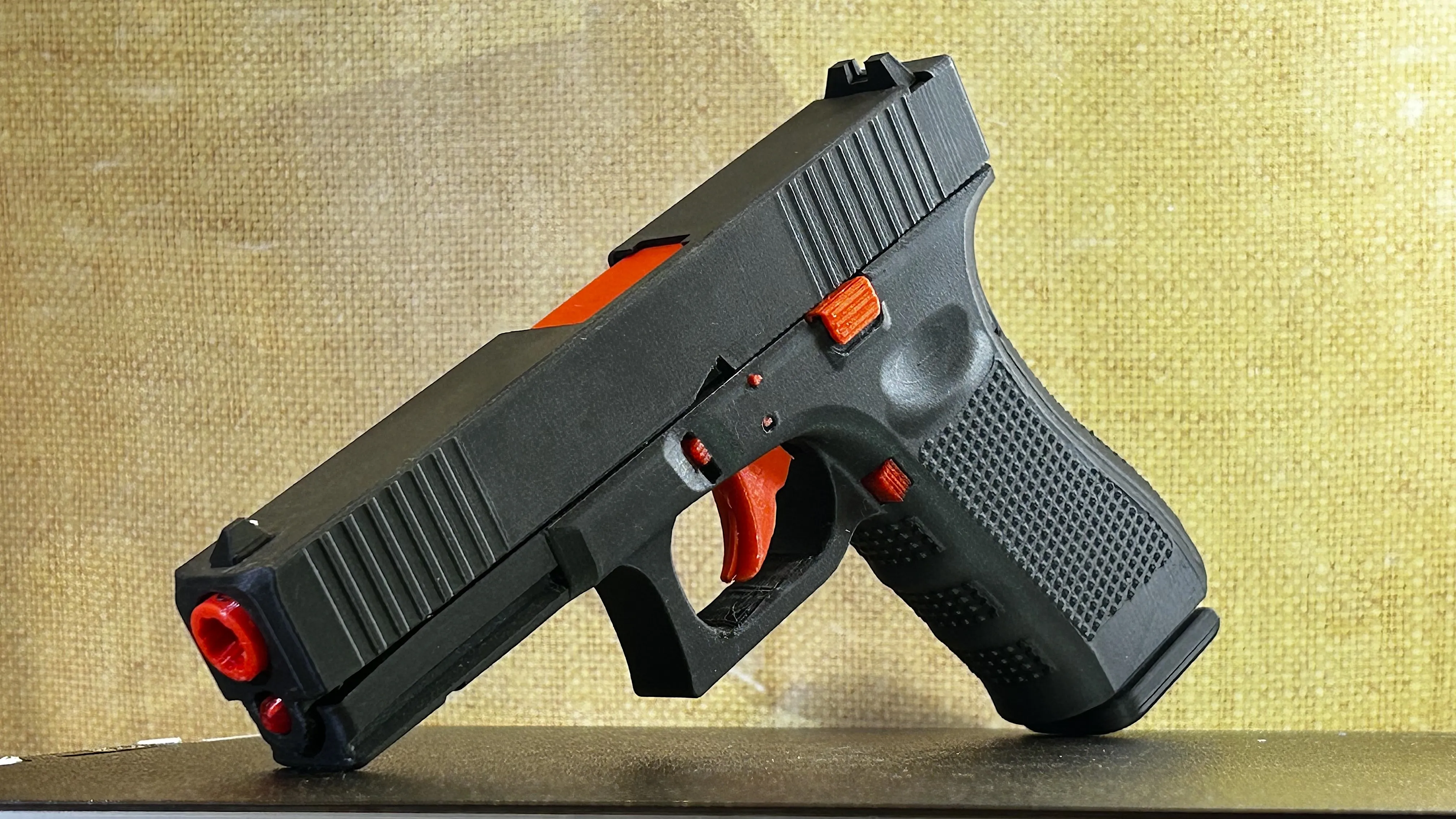 Standard props pistol, slide & barrel upgradeable - Free 3D Print Model ...