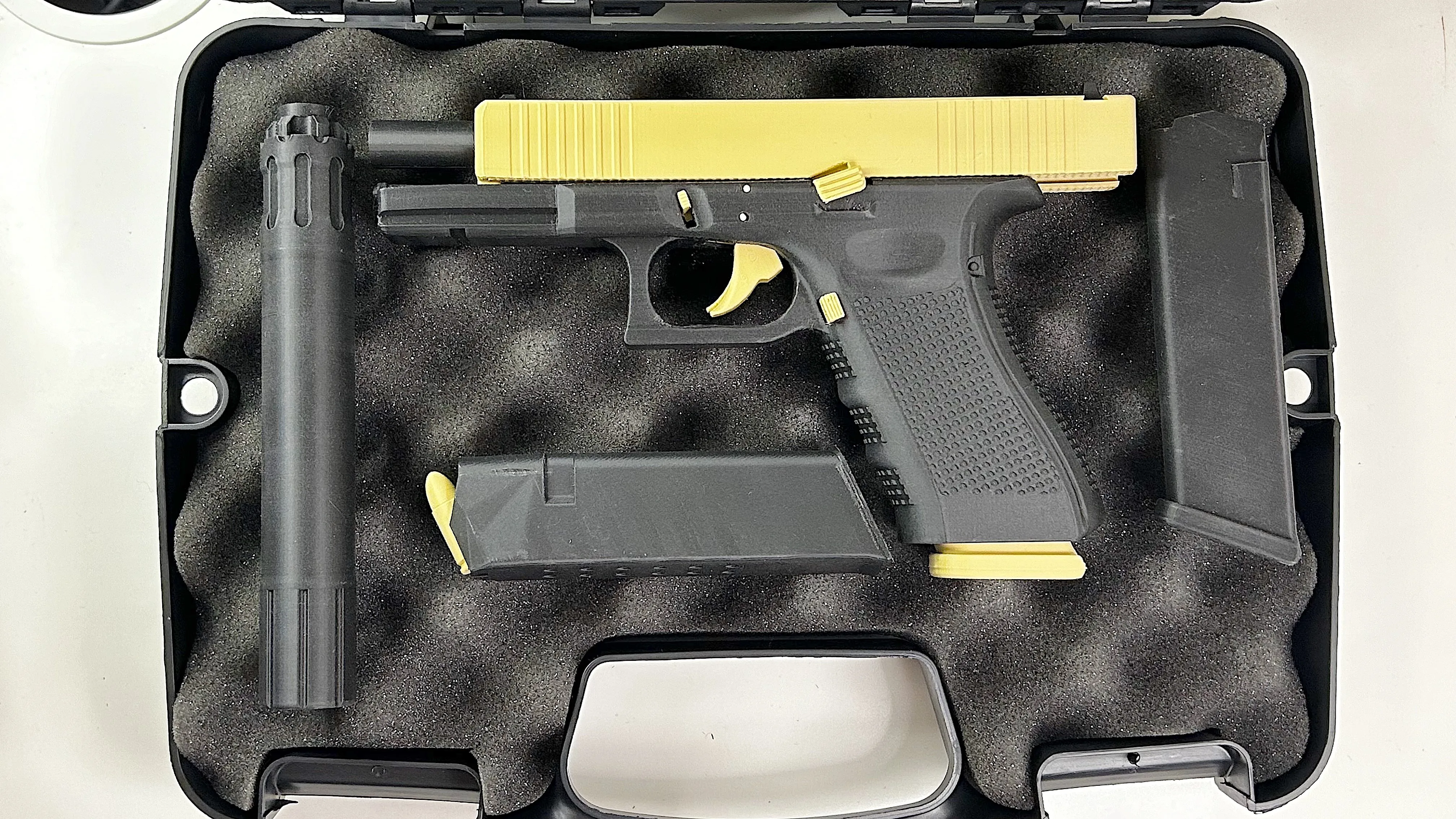 Standard props pistol, slide & barrel upgradeable - Free 3D Print Model ...