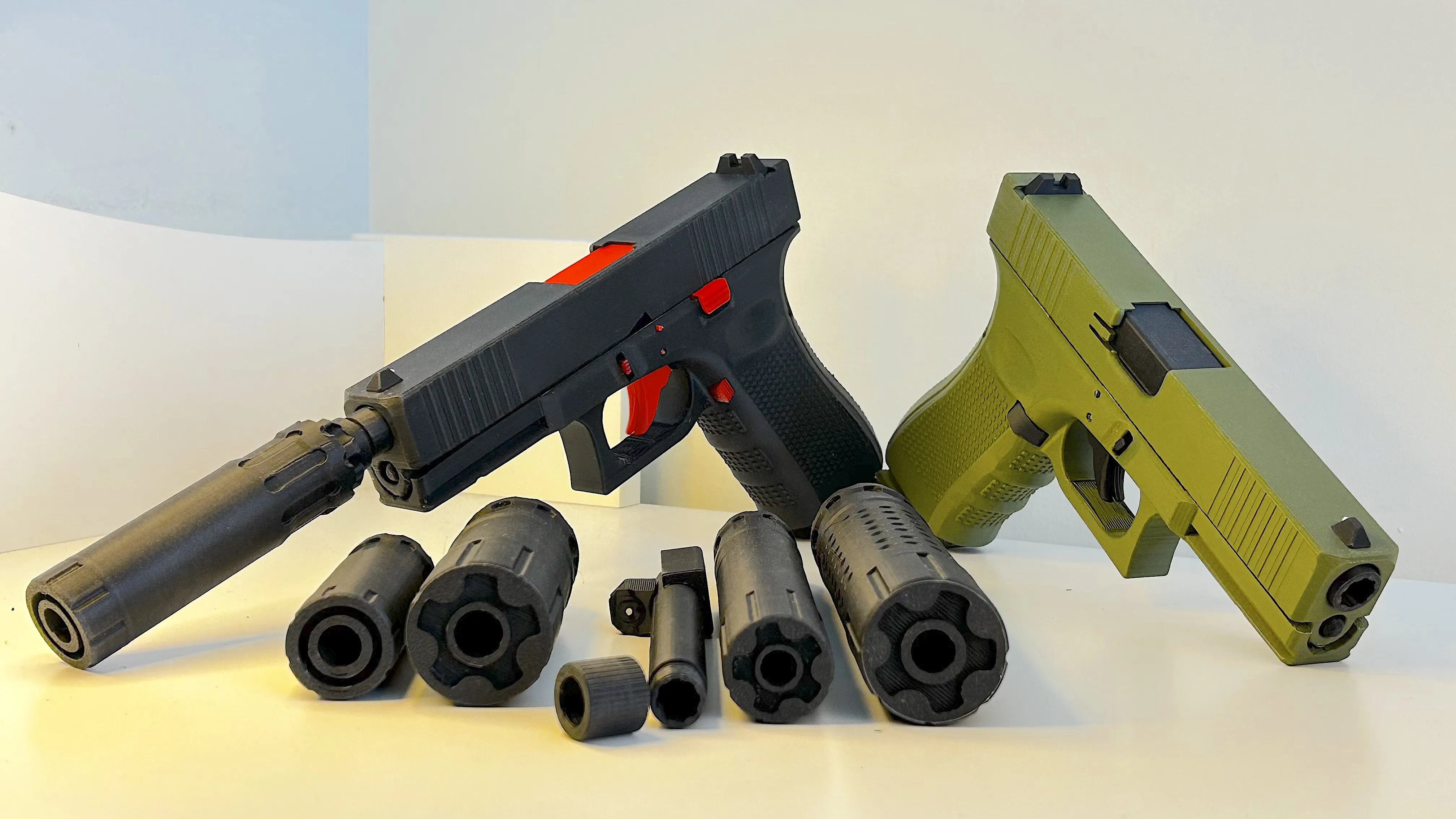 Standard props pistol, slide & barrel upgradeable by iczfirz - MakerWorld