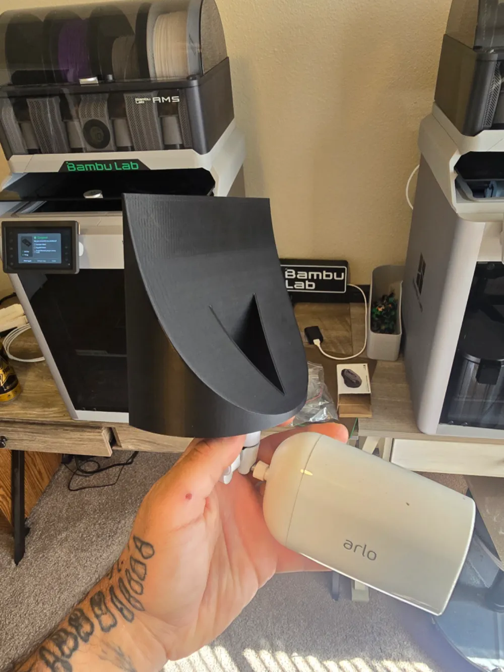 Arlo Essential XL Screwless Mounting Solution by Adage3d - MakerWorld