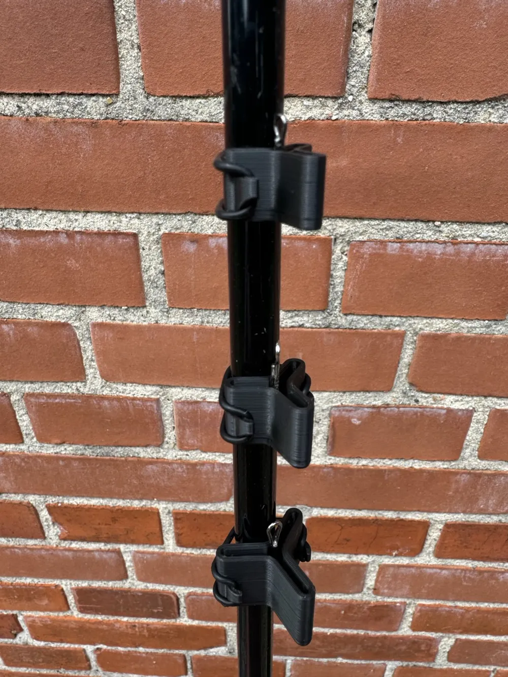 Rod-Mounted Treble hook holder by Victor - MakerWorld