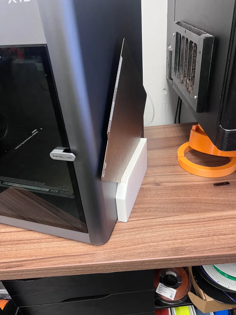 Bambu Lab X1E Build Plate Holder by Ldallen27 - MakerWorld