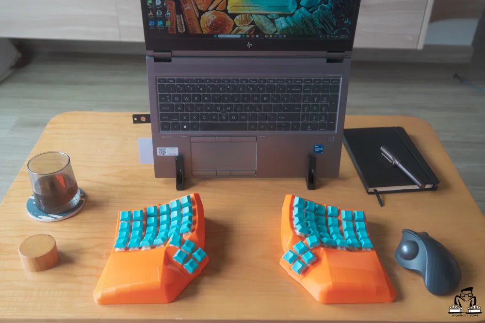 Dactyl Manuform with Hand Rest by Ergomech - MakerWorld