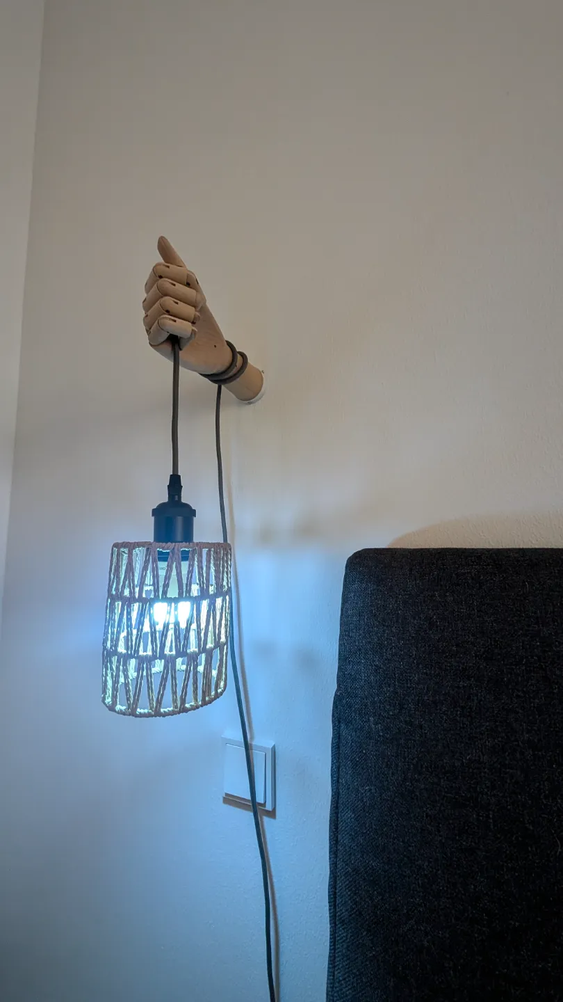 Wood Hand Wall Mount by Wampo - MakerWorld