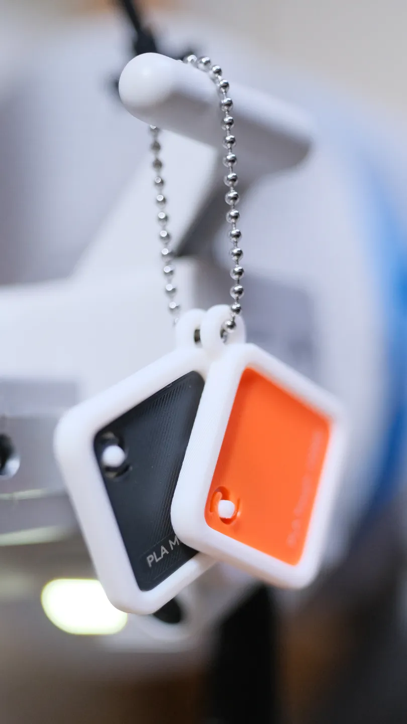 BAMBU LAB COLOUR SWATCHES KEY CHAIN by Jer_folio - MakerWorld