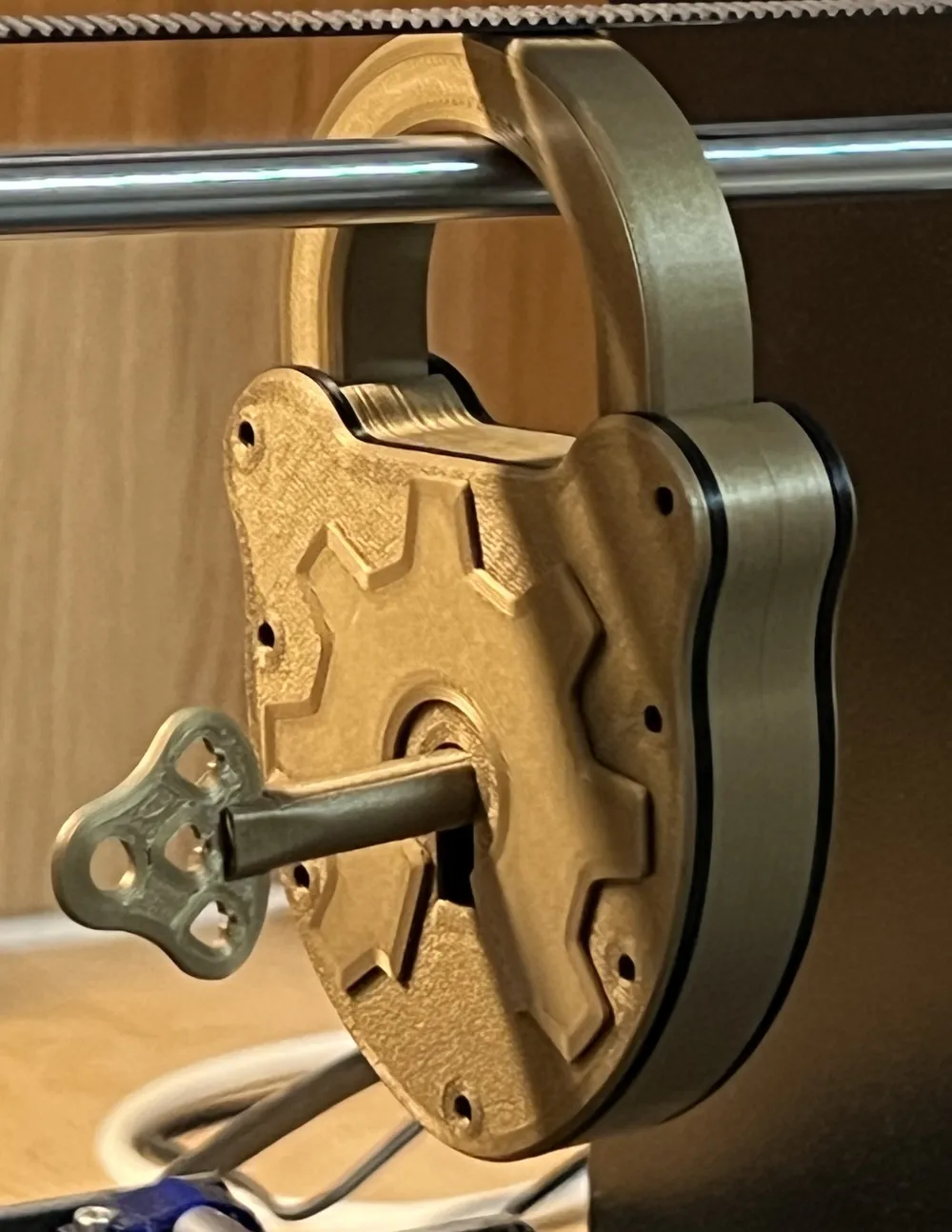 Padlock With Skeleton Key - Free 3D Print Model - MakerWorld