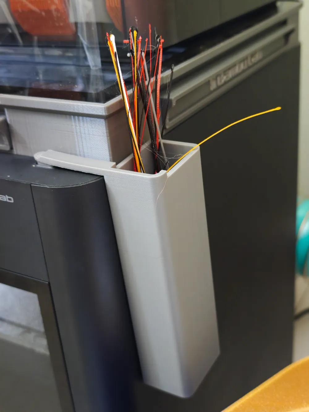Poop Line Bin for P1S Plug by Happy - MakerWorld