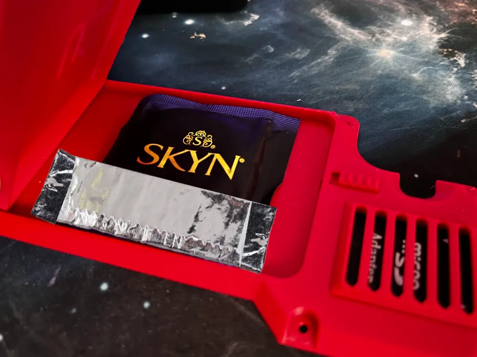 CYBERTRON CMF PHONE 1 CASE - Free 3D Print Model - MakerWorld