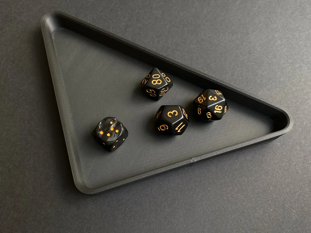 Right-angled triangular tray by Georg MakerWorld: Download Free 3D Models