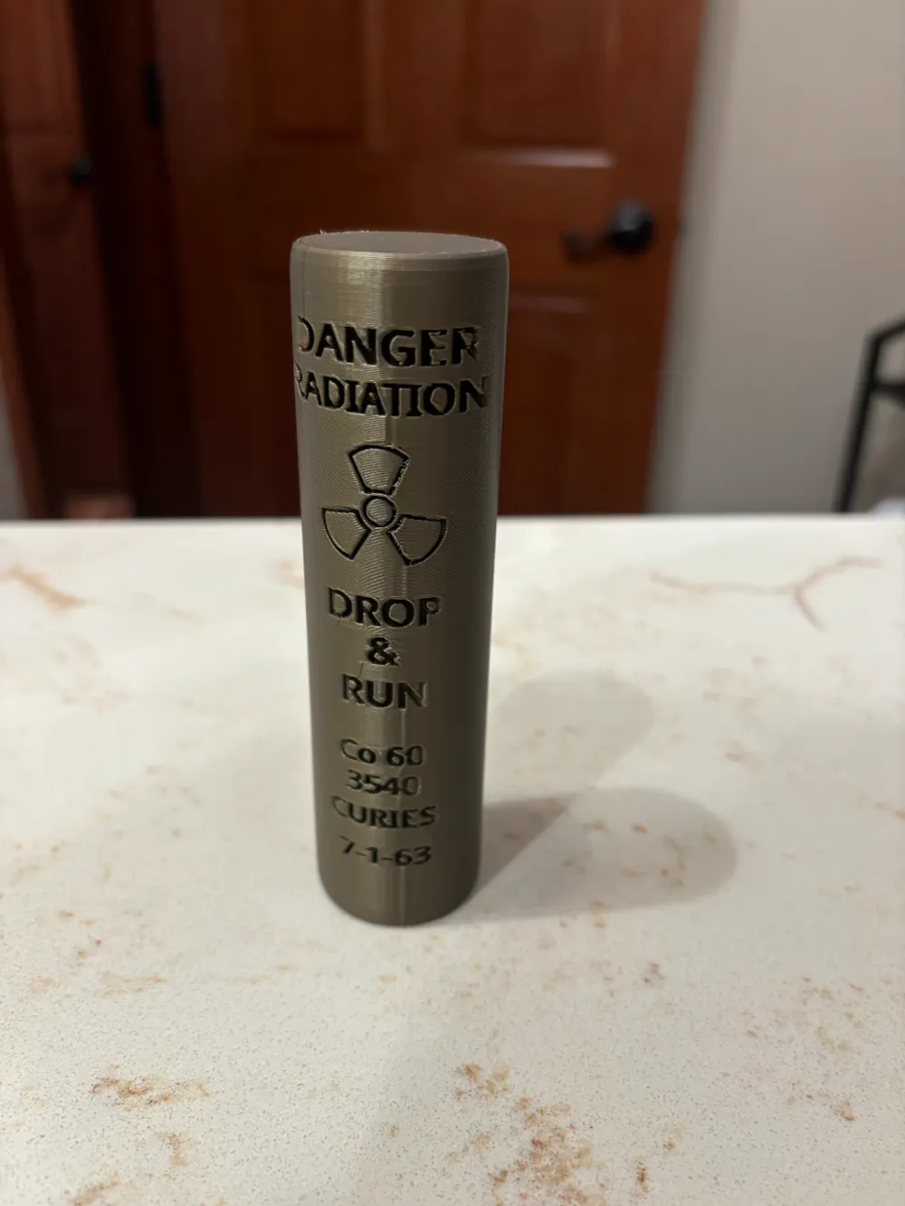 Cobalt 60 cylinder prop replica by chitlens gaminos MakerWorld ...