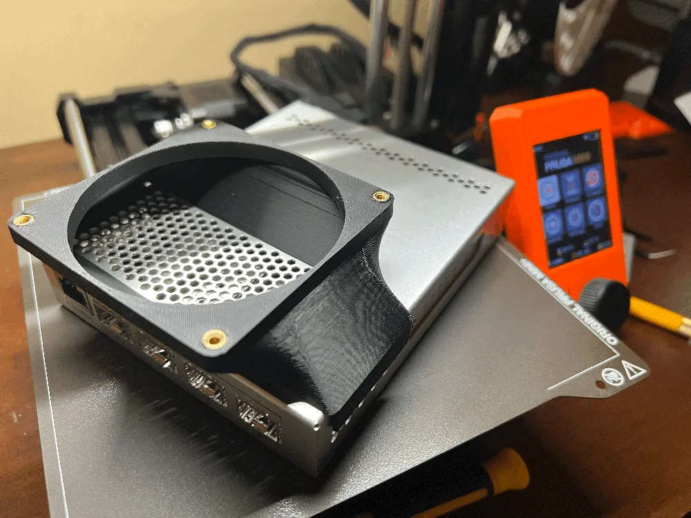 MikroTik CRS305 80mm snap-on fan mount by Seb3D - MakerWorld