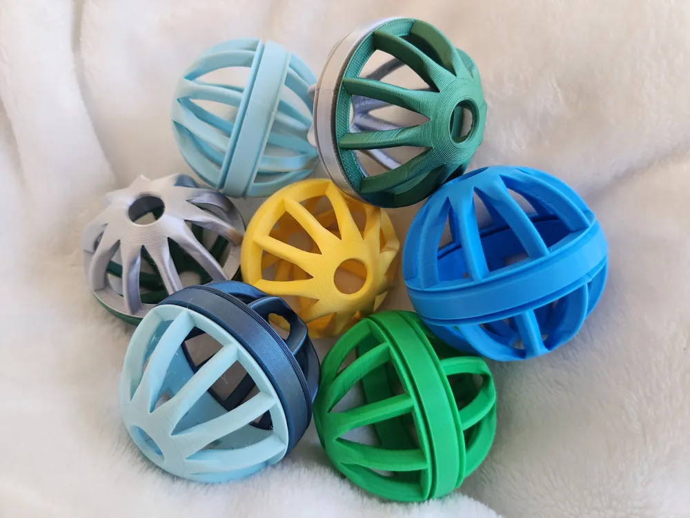 Twist & Treat Ball (Cat Toy) by squinn - MakerWorld