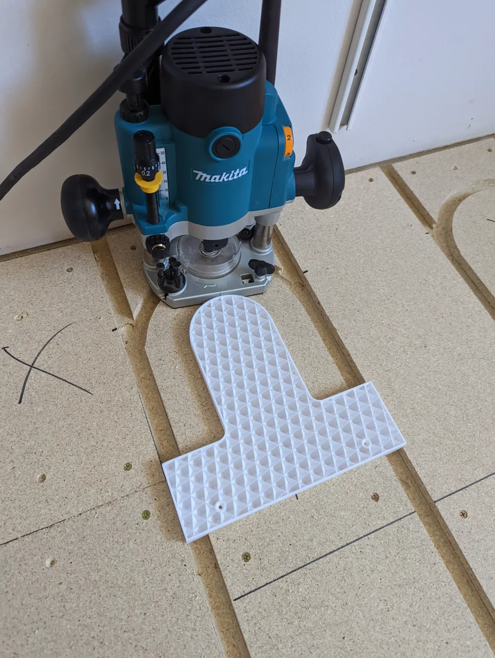 LK Floor Heating 200mm Router Guide (w/o bearing) by Lemuren - MakerWorld