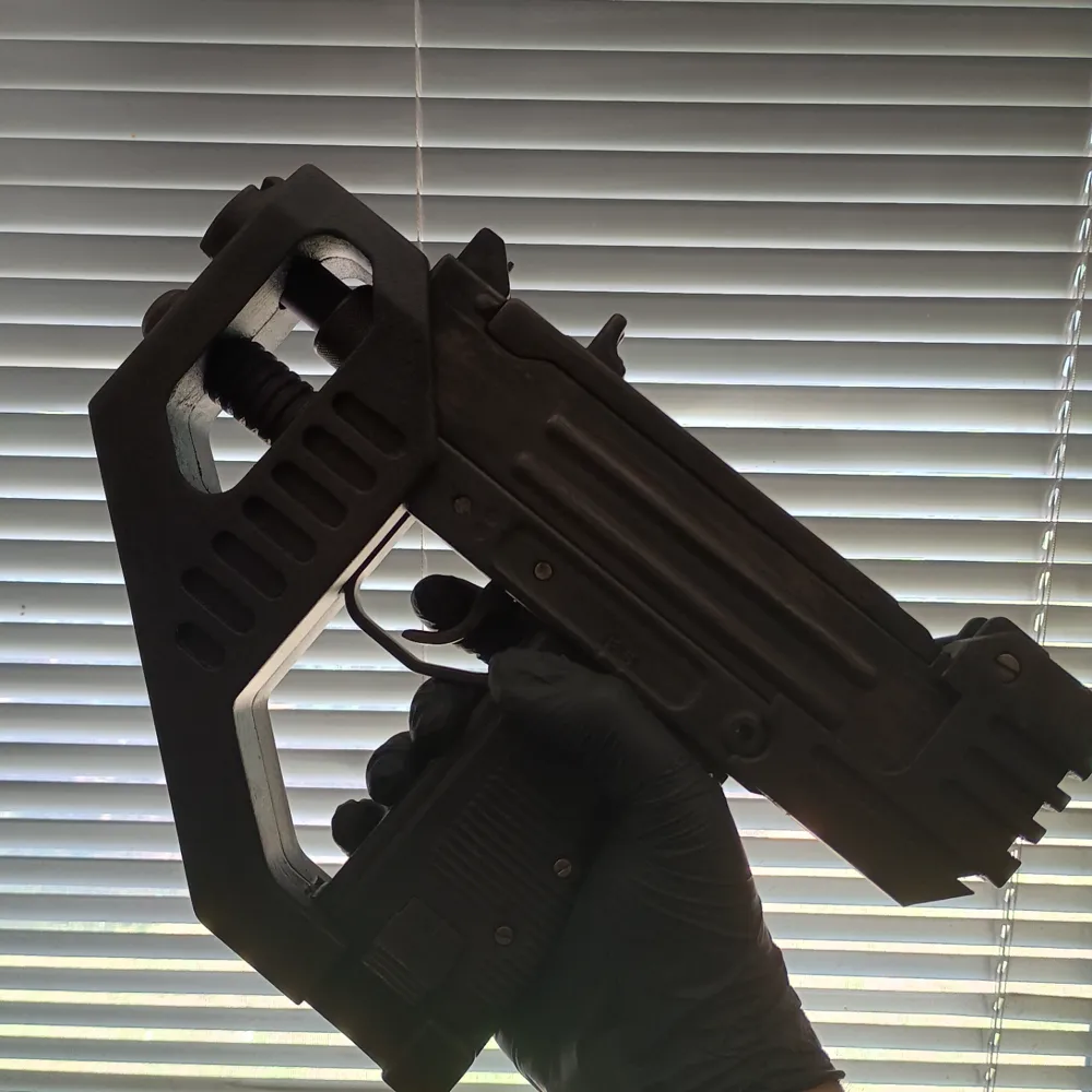Micro UZI from Total Recall (1990) by Boris MakerWorld: Download Free ...