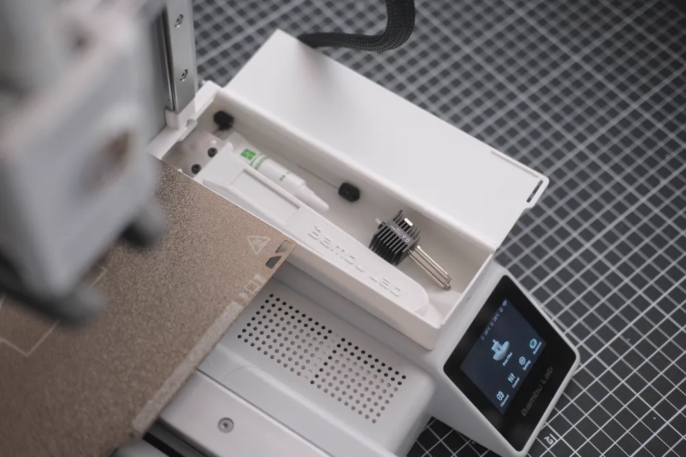 A1 mini storage box with filament hinge by Kar Fai - MakerWorld