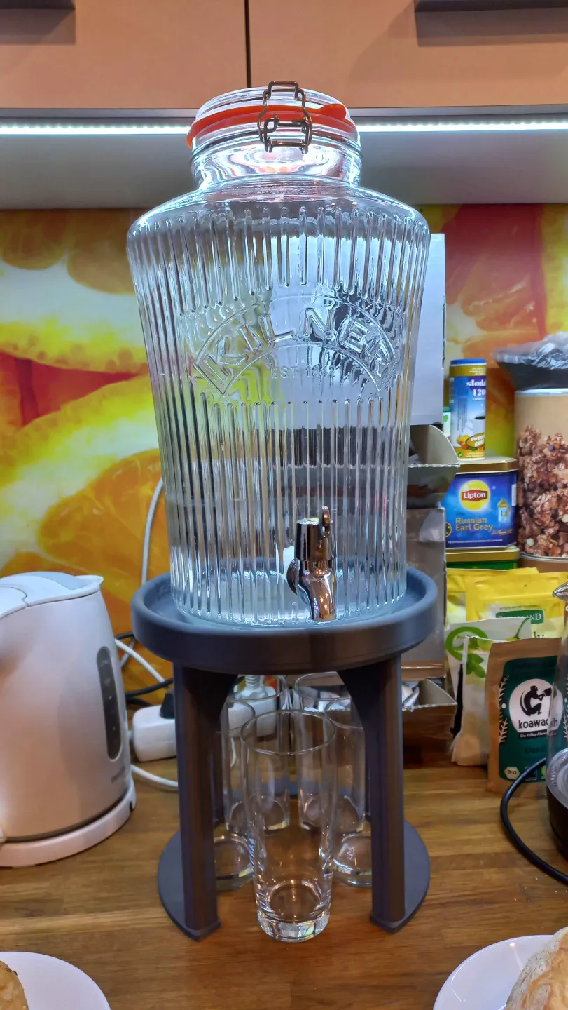 Water dispenser base by b.bekier - MakerWorld