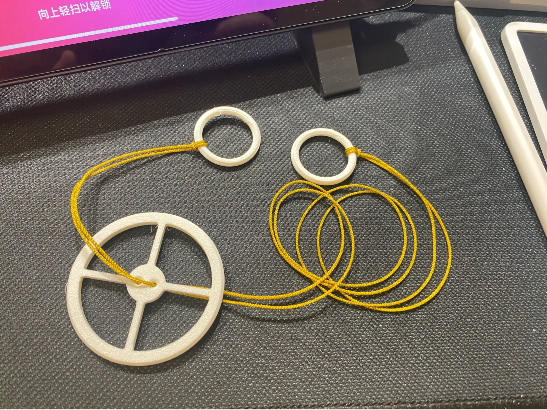 String-driven flywheel without lights, 80s 90s childhood toy, retro toy ...