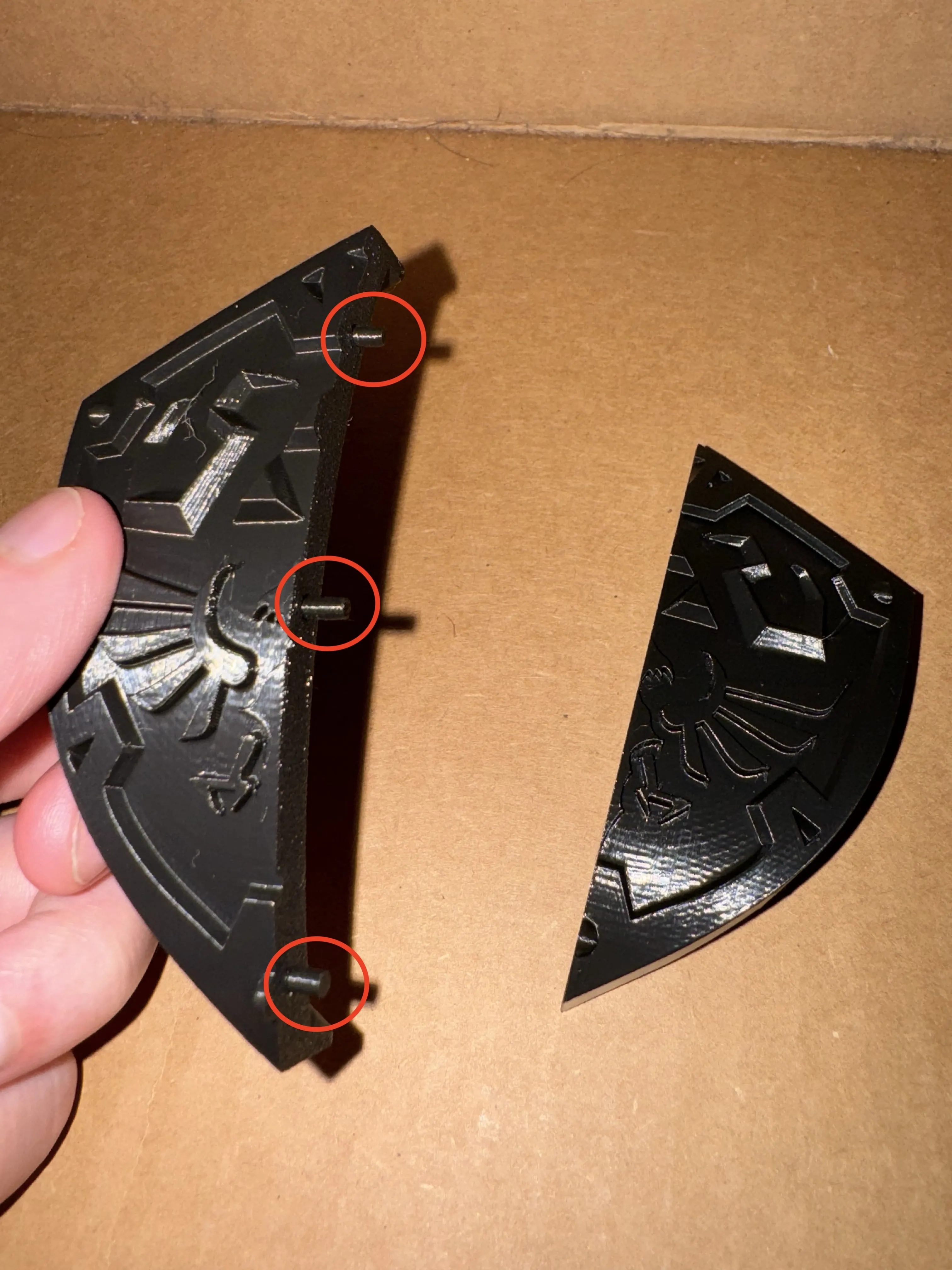 Zelda Hylian Shield Nintendo Switch Game Holder by Erubesu Design ...