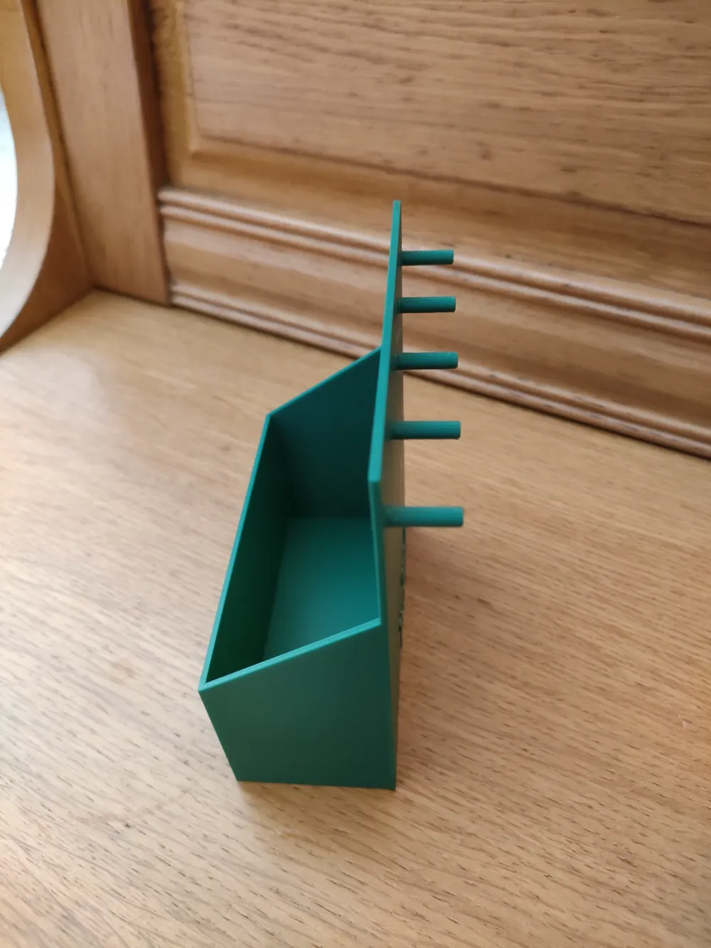 Workbench container for panel ikea skadis style by nino13893 - MakerWorld
