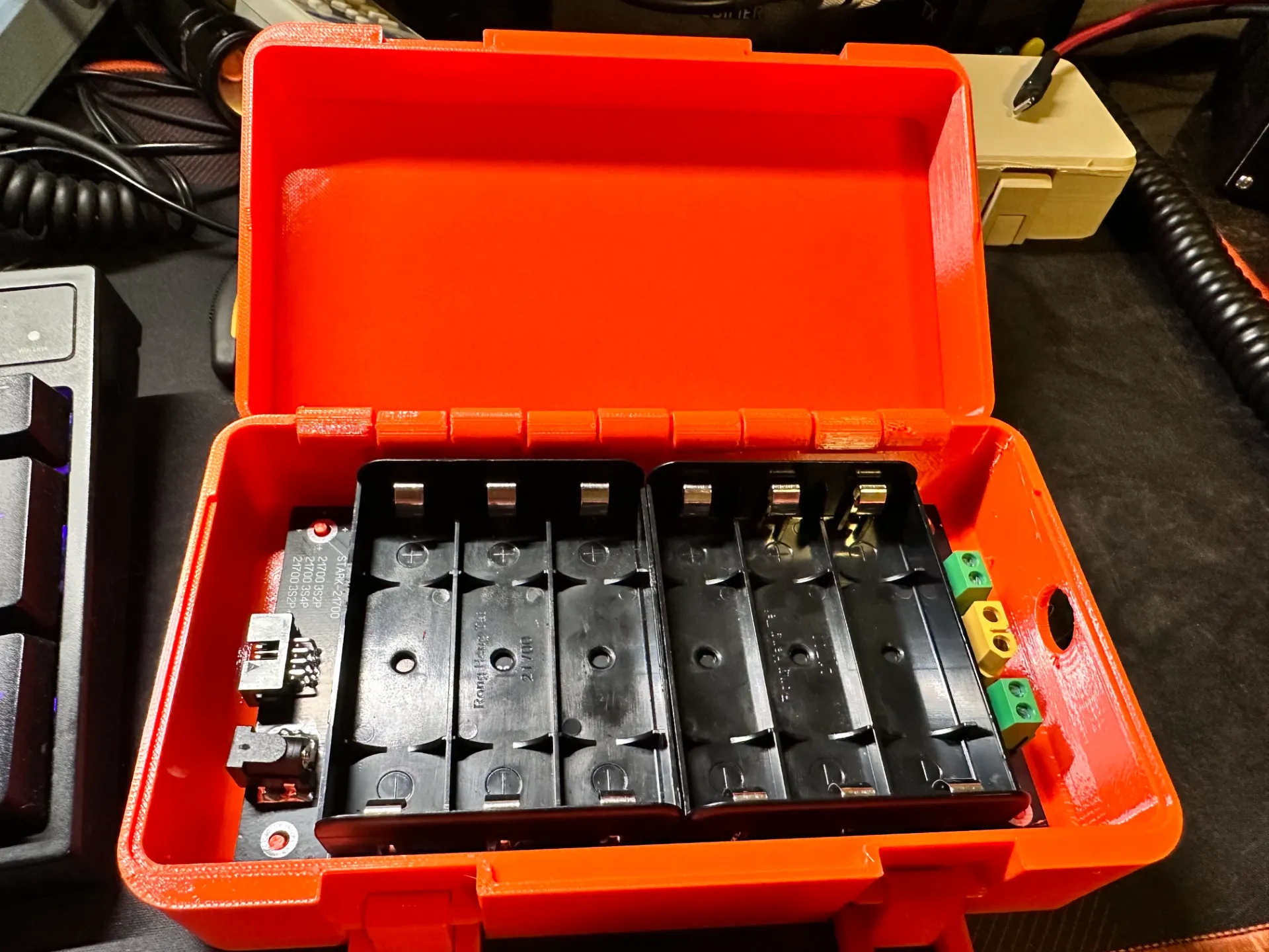 21700 Battery Box Battery Pack Case (3s2p) by neverfeng - MakerWorld