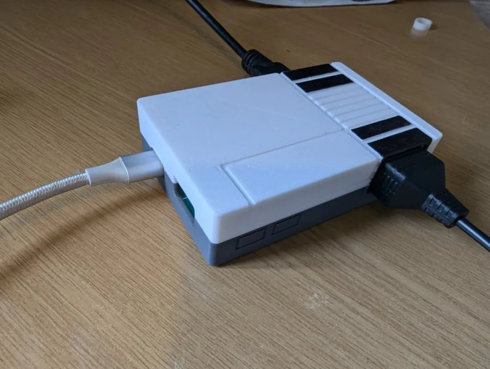 PicoNES Case by DynaMight MakerWorld: Download Free 3D Models