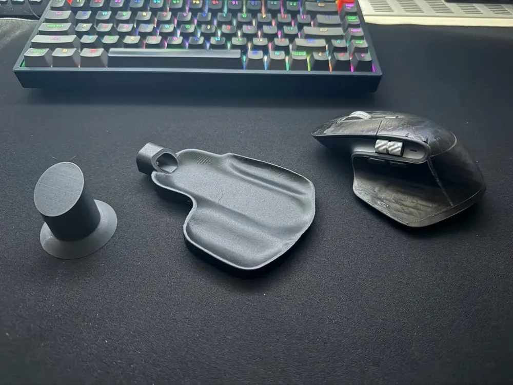 Logitech MX Master 3 docking station Remixed by ajninn MakerWorld ...