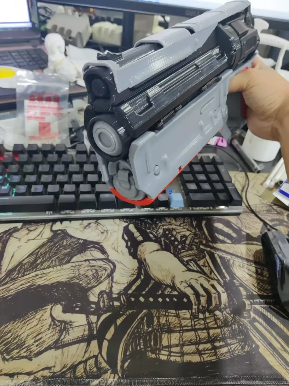 Cyberpunk 2077 Comrade's Hammer Pistol - Free 3D Print Model - MakerWorld