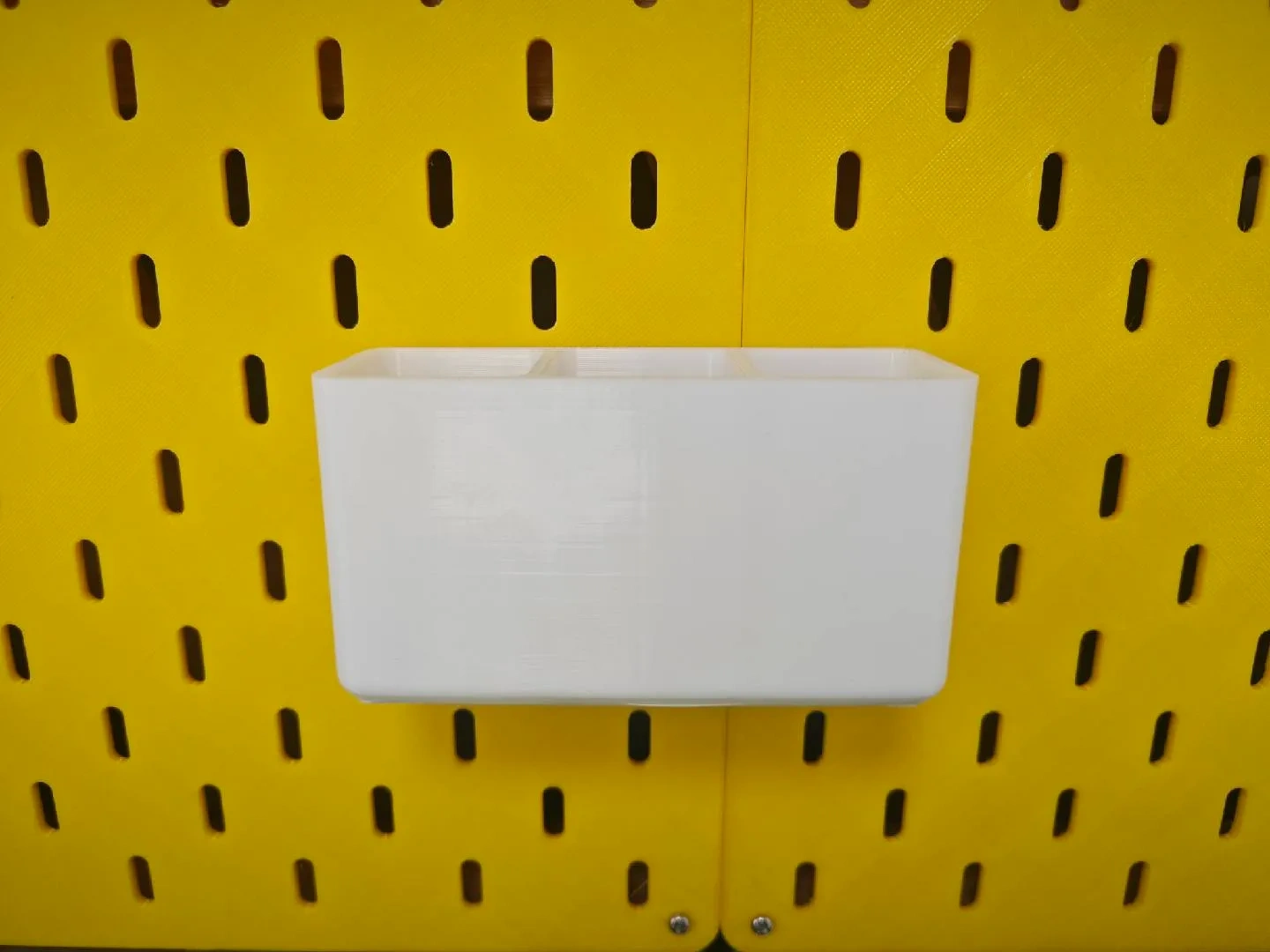 Three-compartment storage box (3MM thick pegboard accessories) by 王小彬同学 ...