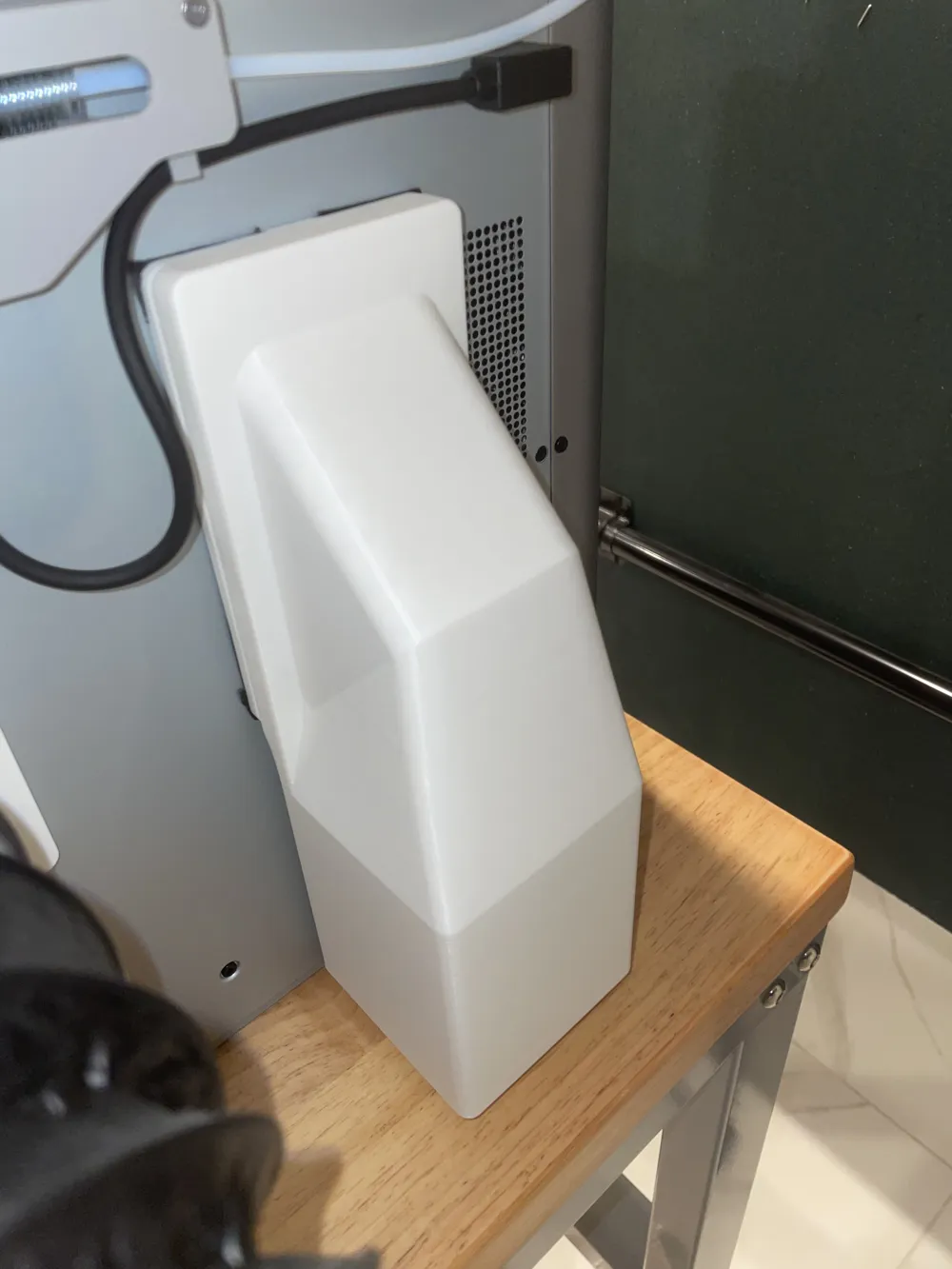 Bambu Labs X1 Magnetically Detachable Purge Bin by Mush - MakerWorld