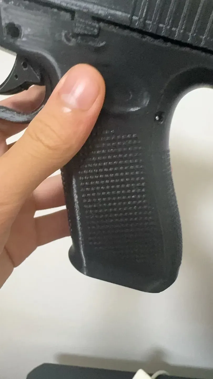 Glock G17 Gen5 pistol grip model, fully functional by Toby - MakerWorld