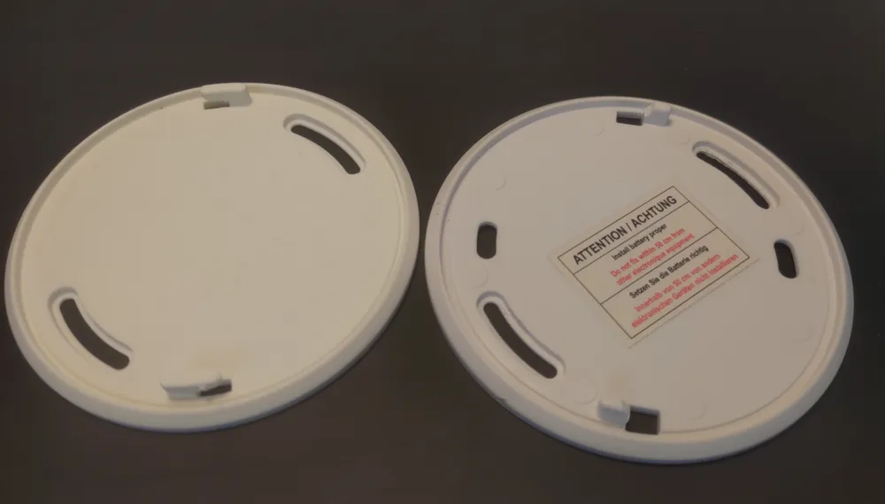 Smoke alarm siren holder for Flamingo FA23 by Gr8Sin - MakerWorld