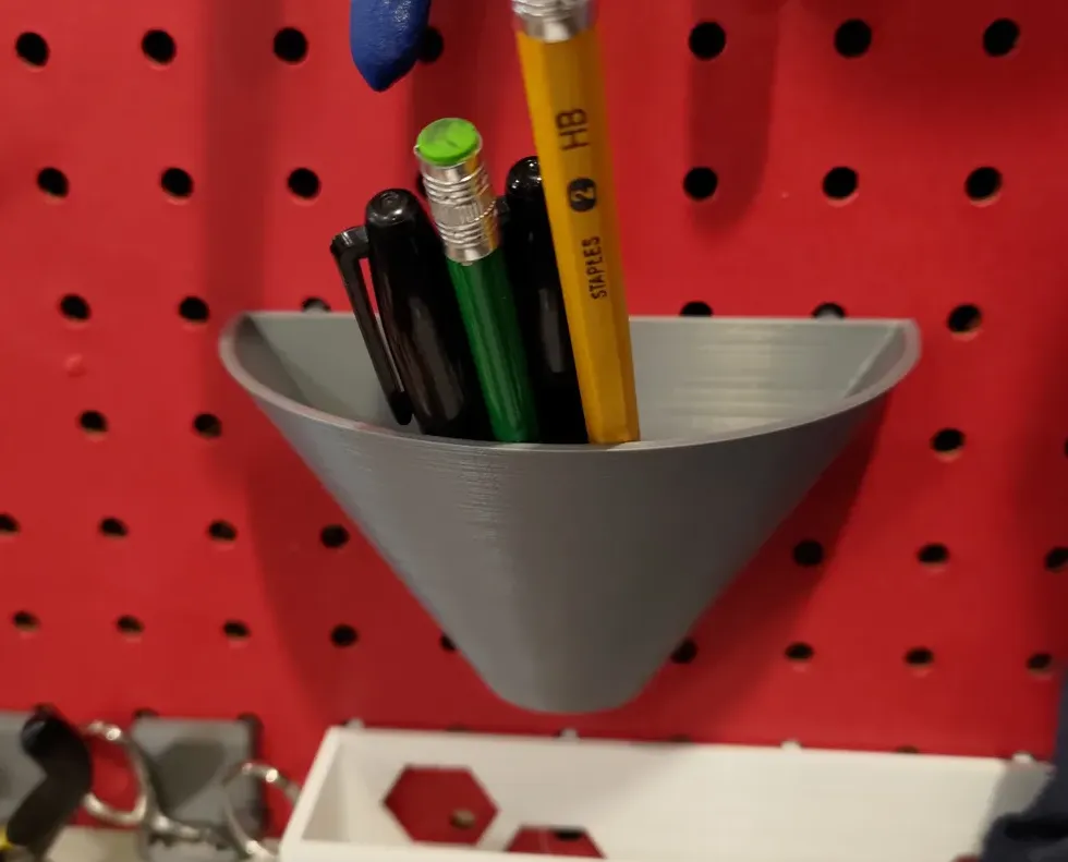 Peg Board Pen Holder by thesteveo64 - MakerWorld