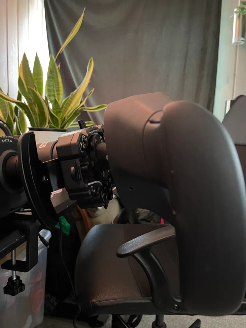 Moza racing R5 adapter for Tesla Steering wheel by Thornny MakerWorld ...