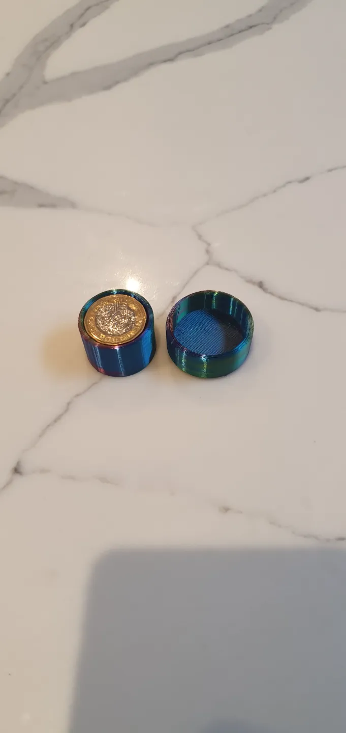 1 Pound coin pot - Free 3D Print Model - MakerWorld