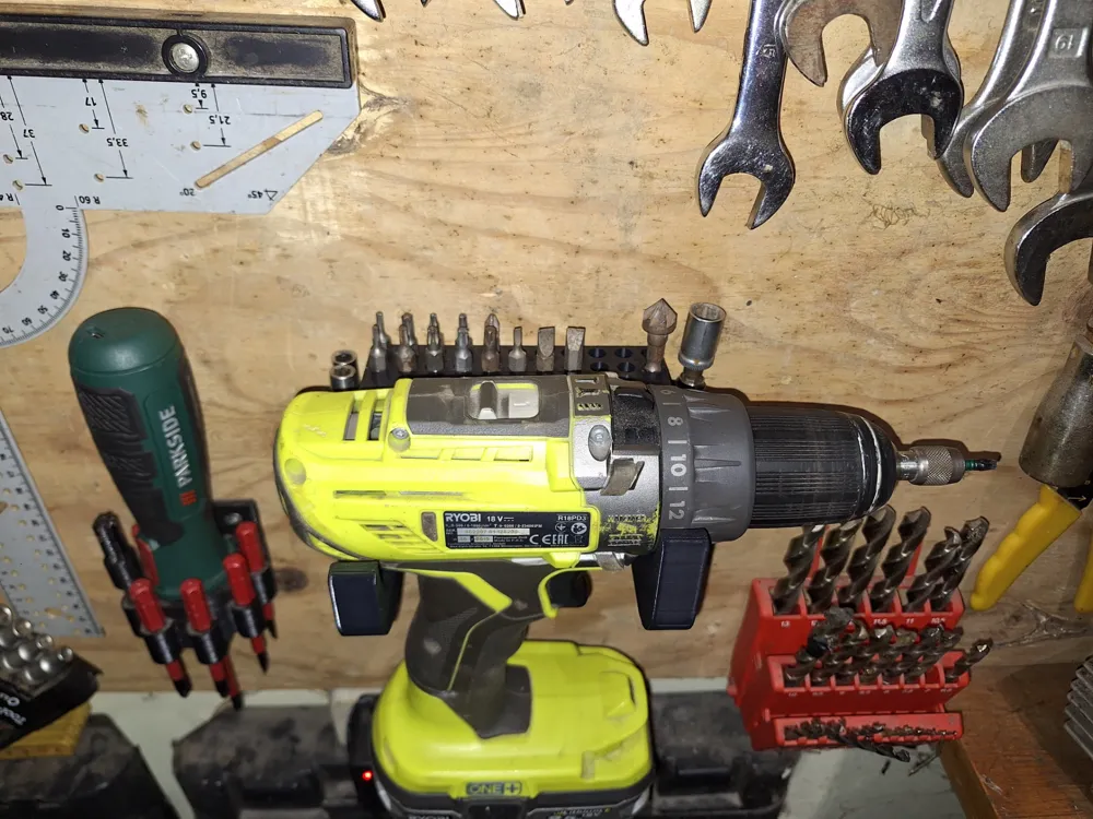 Ryobi 18v drill wall mount by Greeeat - MakerWorld