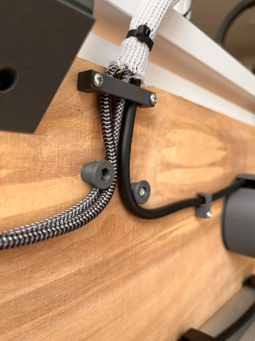 Cable Bend - Perfect Cable Management - Part 4/4 - Free 3D Print Model ...