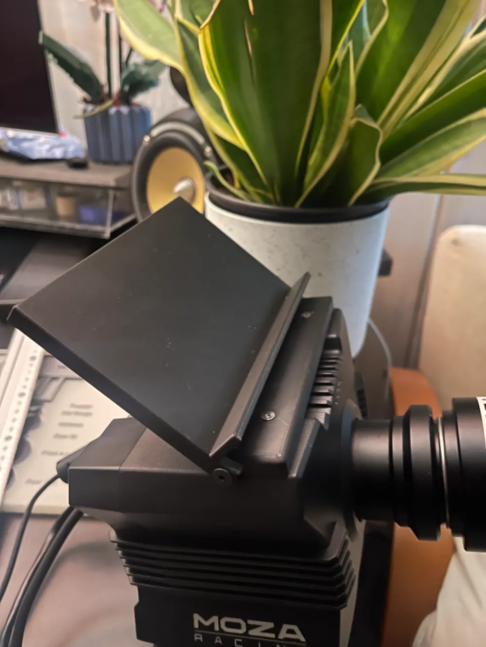Moza R5 ajustable stand for tablet, phone,keyboard by Thornny - MakerWorld